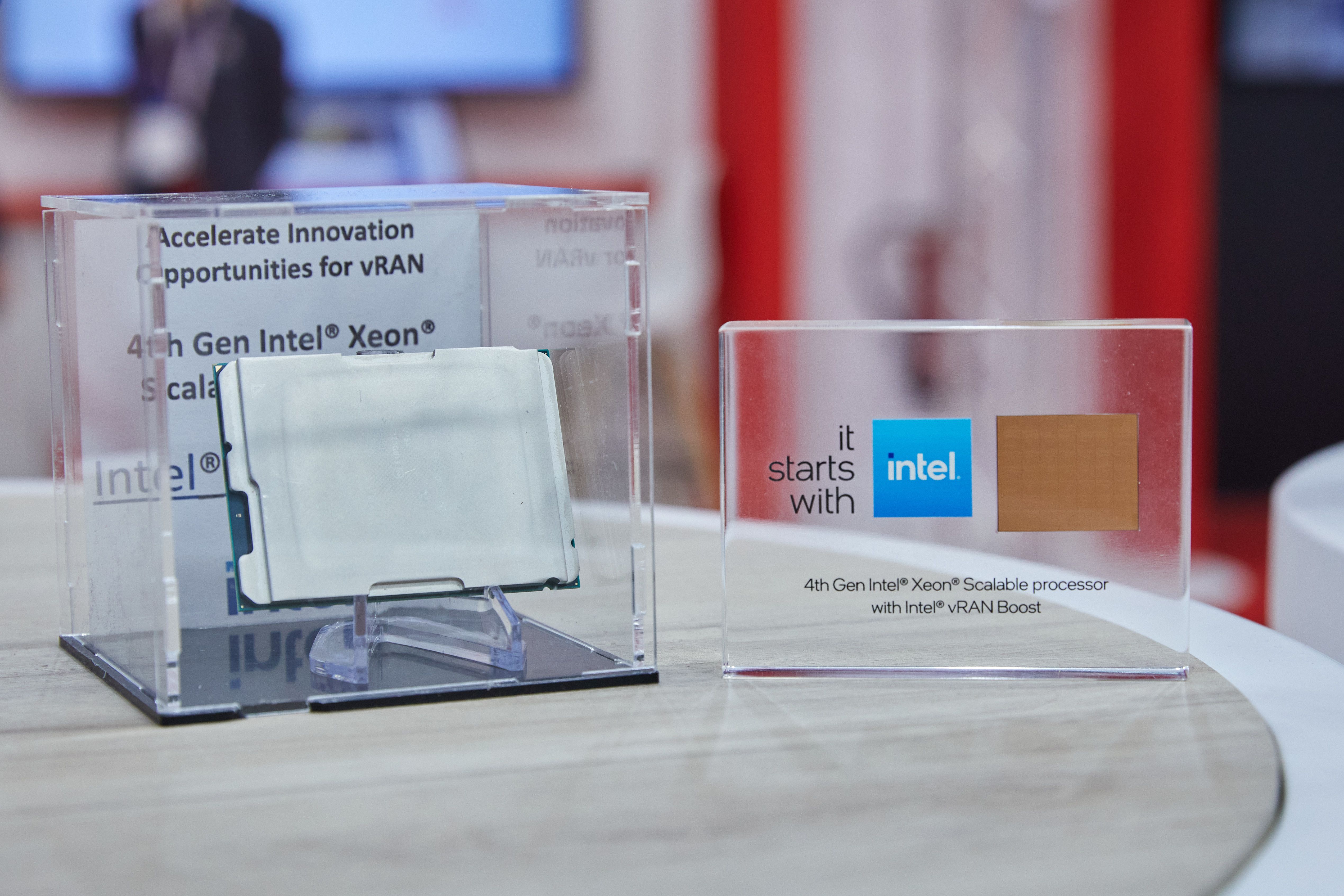 Vodafone amplía su alianza con Intel para mejorar los algoritmos de las ...